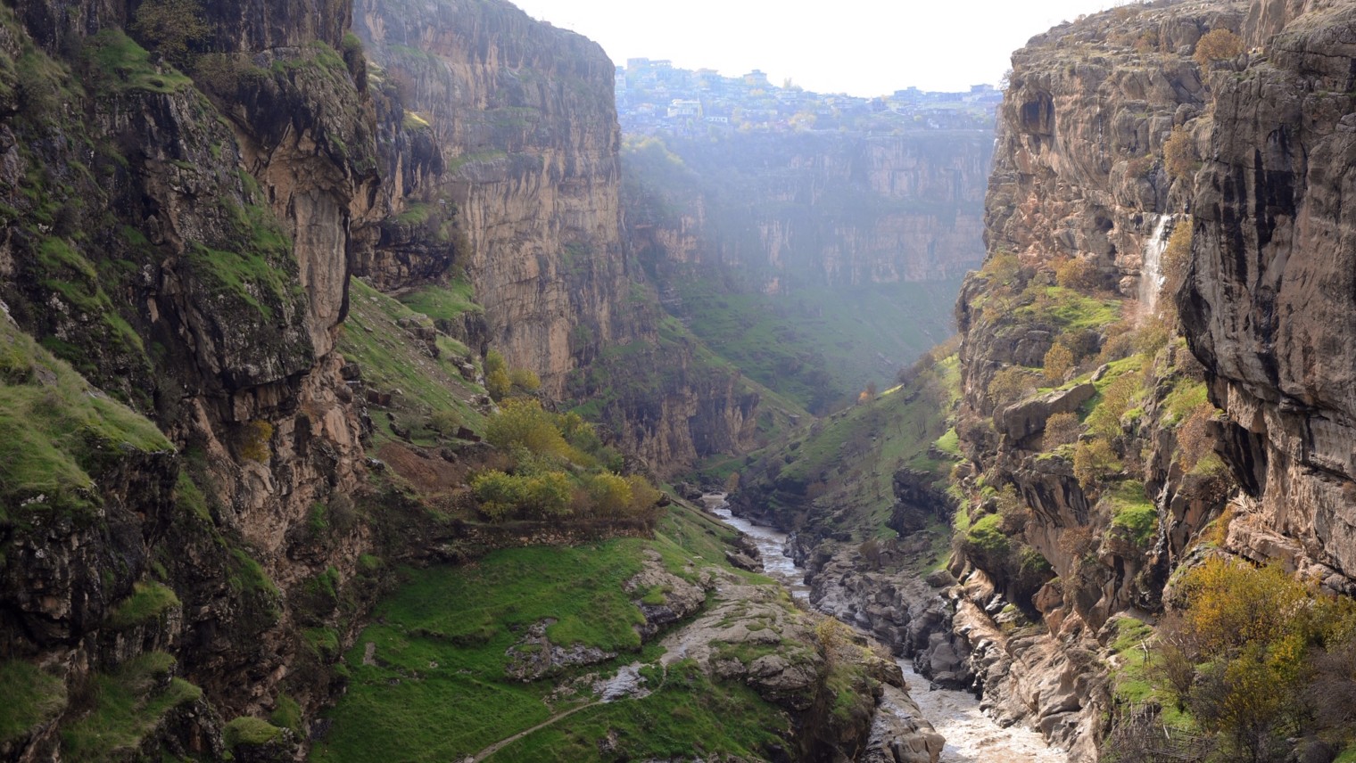 Rawanduz – The deepest gorge in the Middle East – BRAND KRI